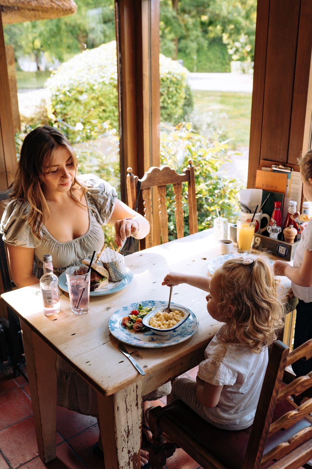 The Angel Inn, Ferndown | Country Pub & Restaurant in Wimborne